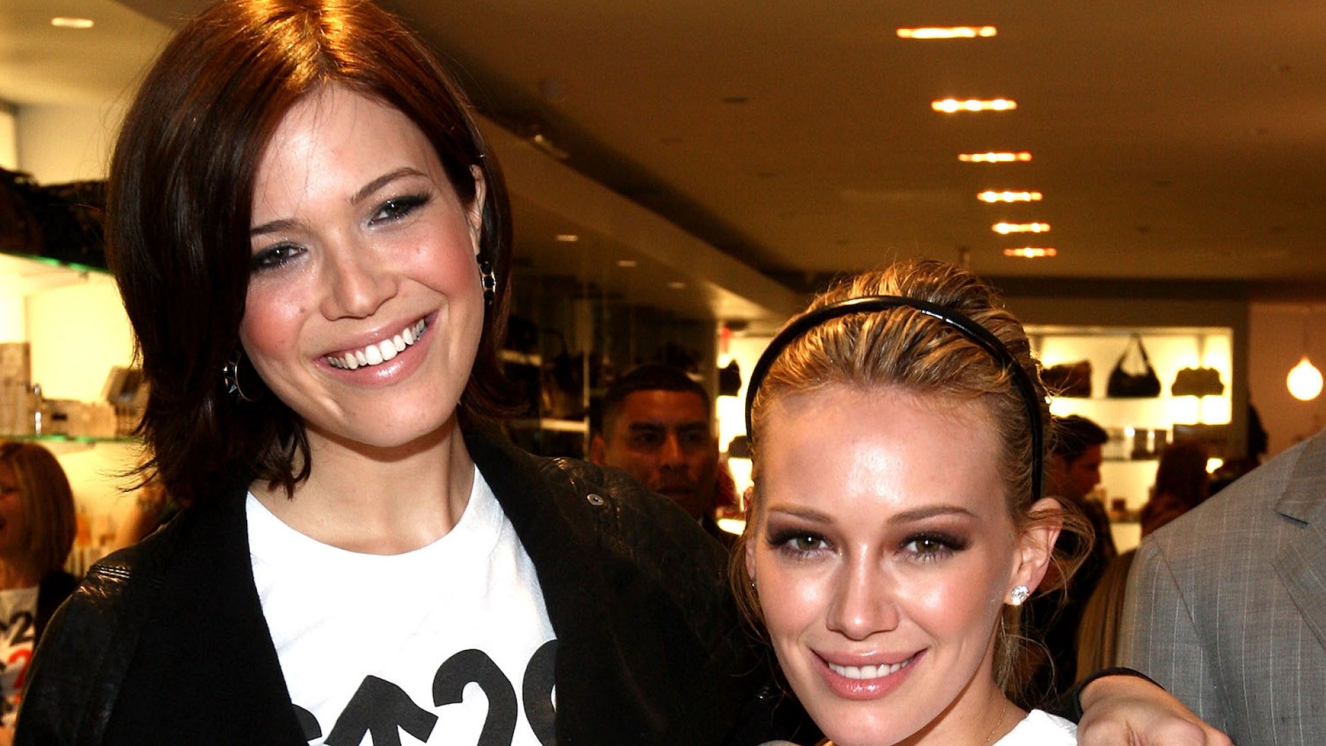 Mandy Moore praises 'sensational' Hilary Duff after viral mom group drama