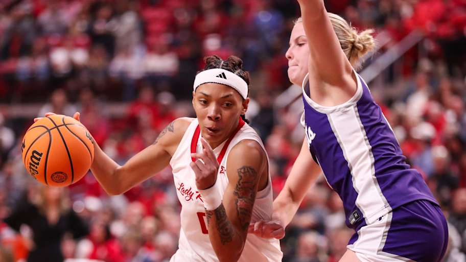 TCU women's basketball hits road for top-25 test