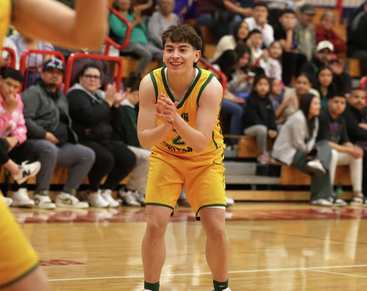 Nixon's 28-0 run leads to rivalry blowout