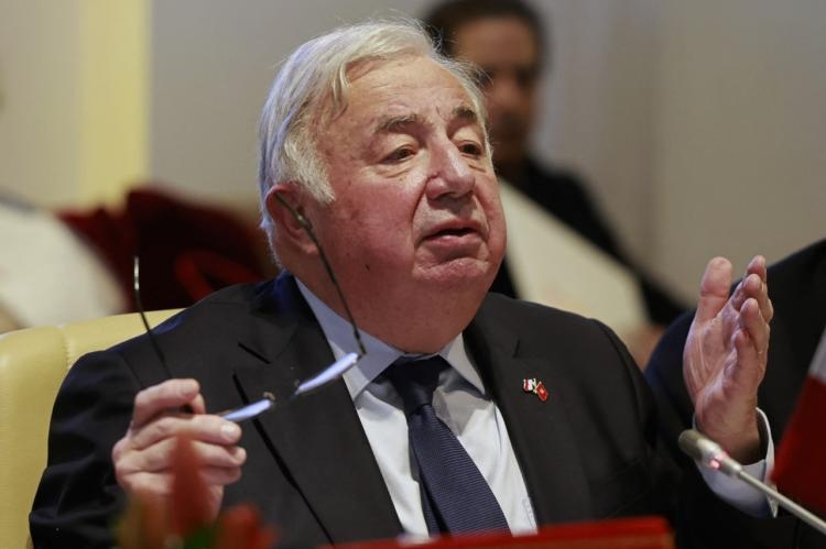 Gérard Larcher apporte son soutien à la députée Sandrine Josso, droguée ...