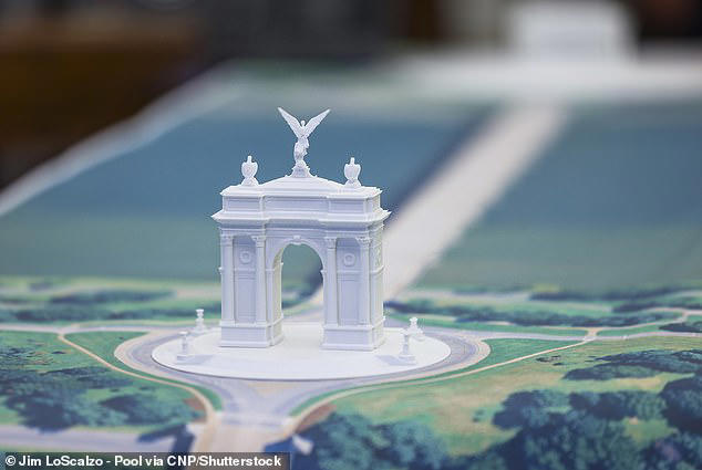 Trump's 'Triumphal Arch' dimensions revealed after he picks biggest design