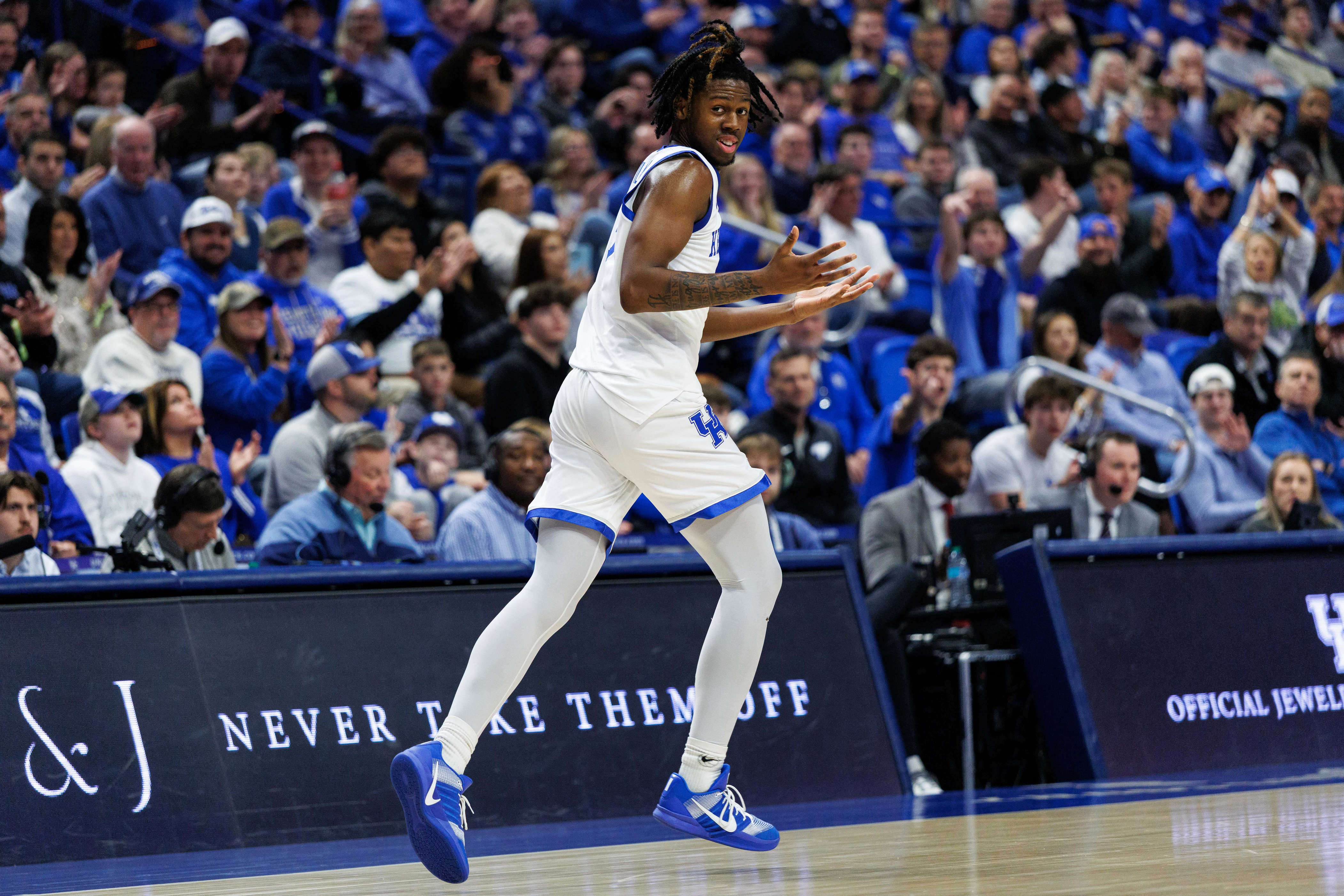 Kentucky has a sliver of hope that Kam Williams could return