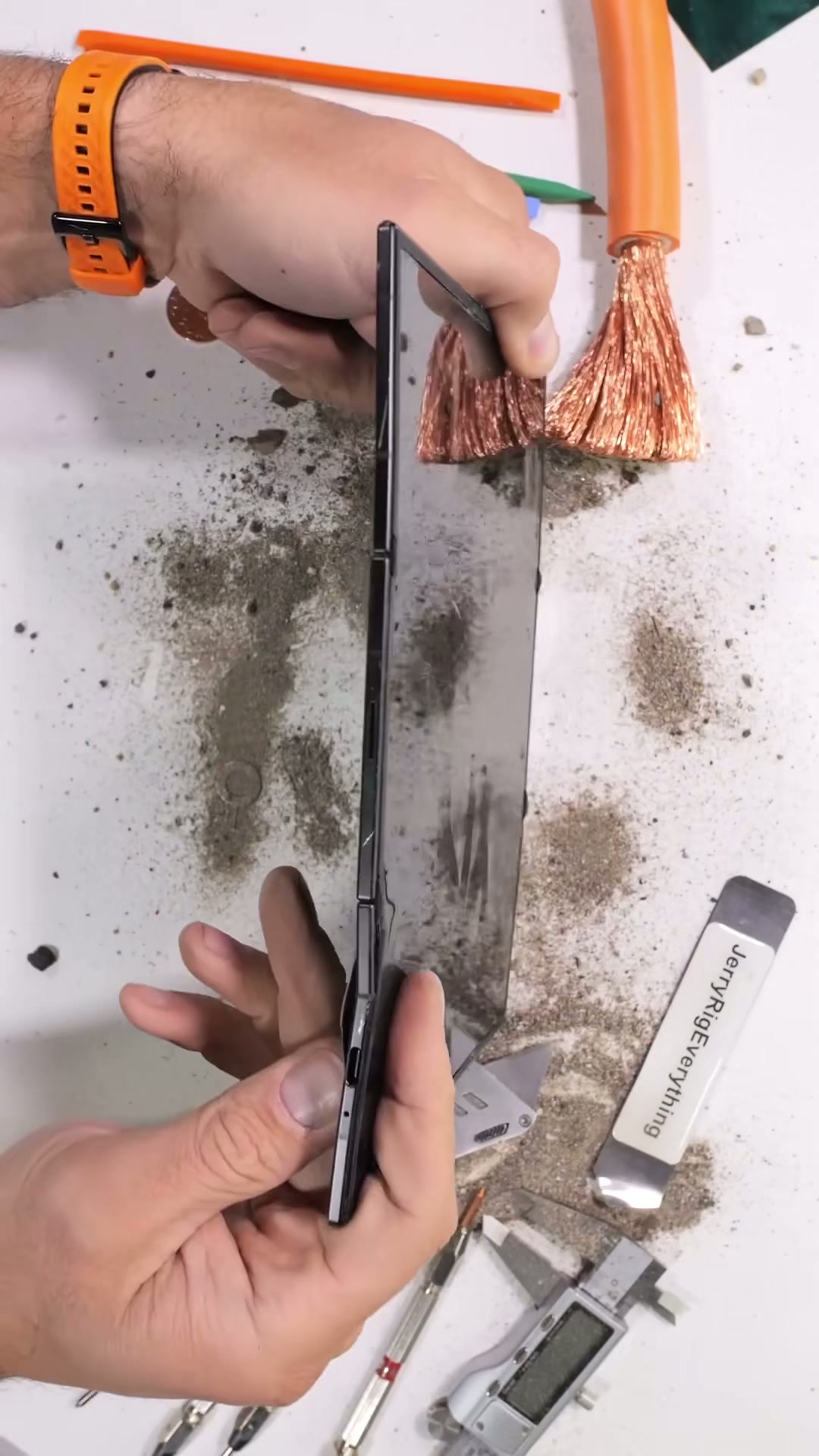 I tested the new Samsung at my bend lab! 😱