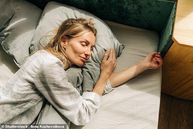 Common sleeping habit has left me with unsightly 'toasted skin syndrome ...