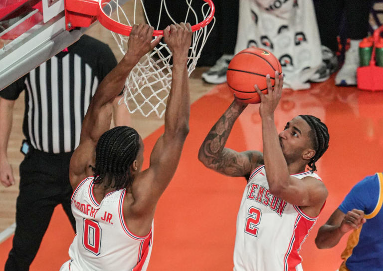 Clemson basketball dominates Pittsburgh for 15th straight win in series