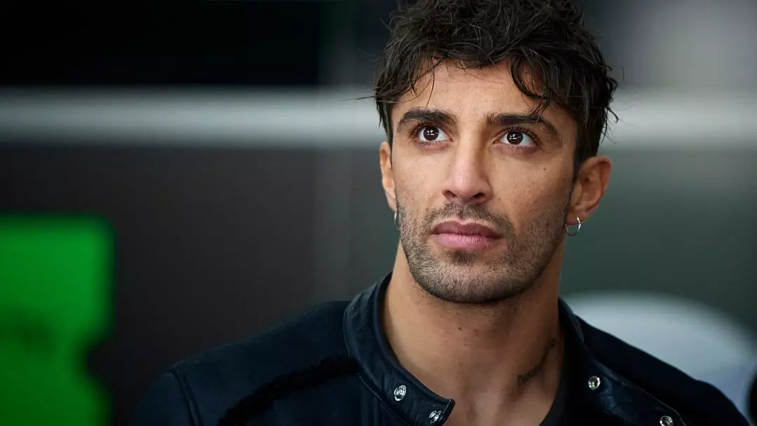 Andrea Iannone frecciatina al veleno contro Elodie: "Le donne vanno e ...