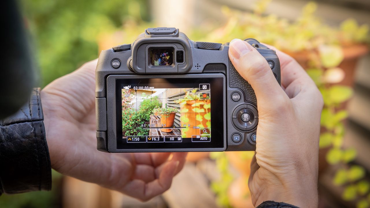 This is why your 'smart' camera is actually making you a worse photographer