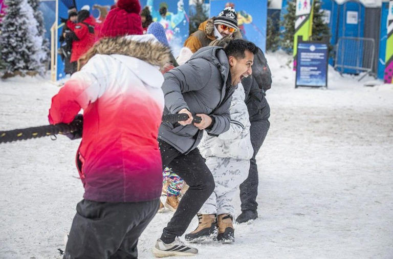 Winterlude fans embrace the chill on day 1