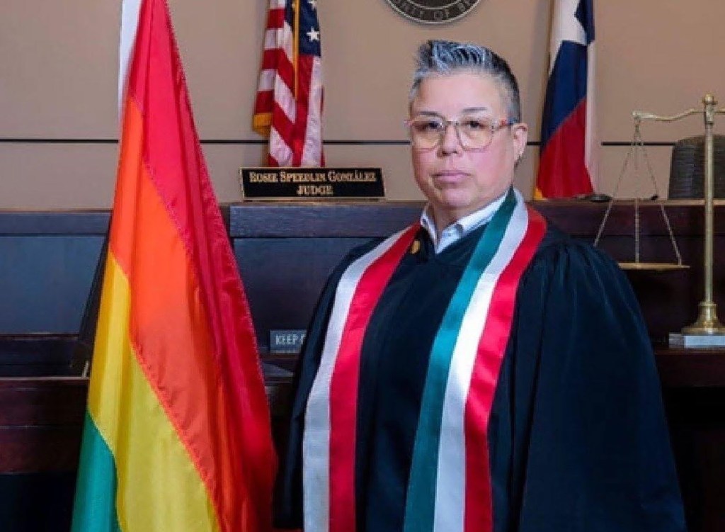 Texas judge had attorney in her courtroom cuffed, thrown in jury box