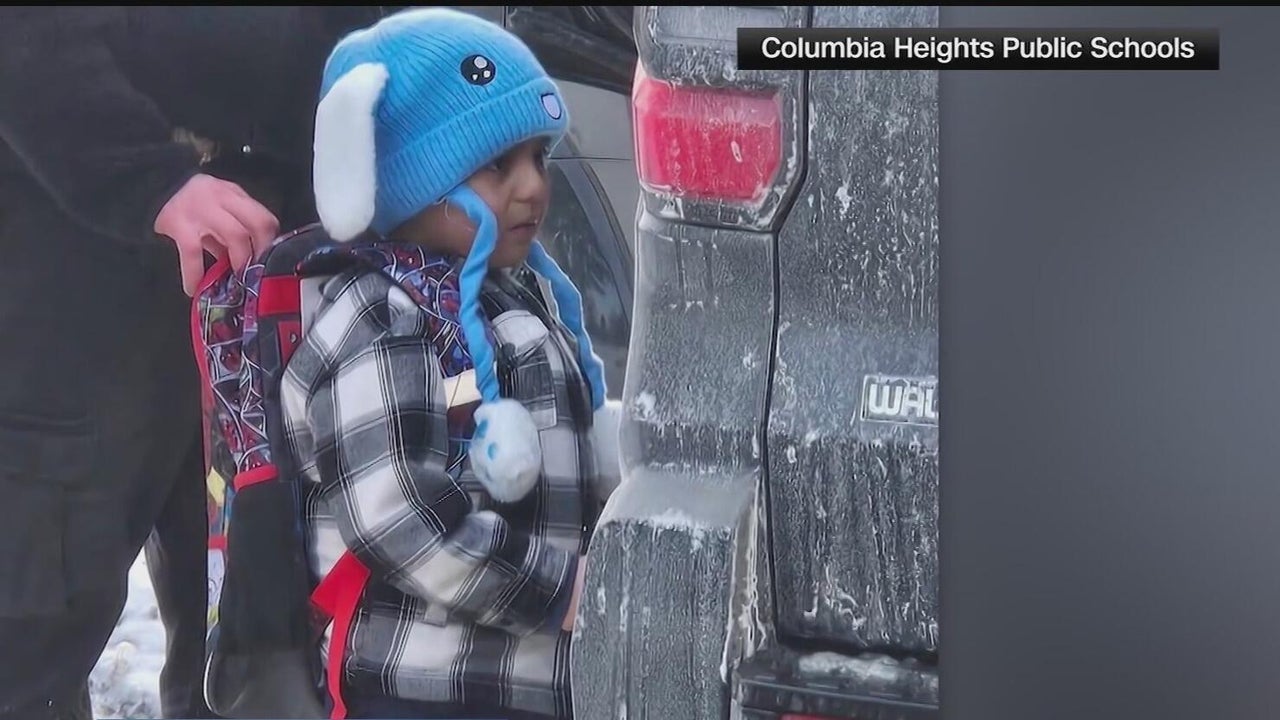Federal judge orders release of 5-year-old boy and his father from ...
