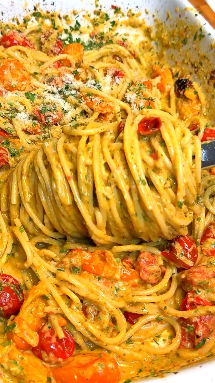 Creamy vegan pesto pasta for every occasion