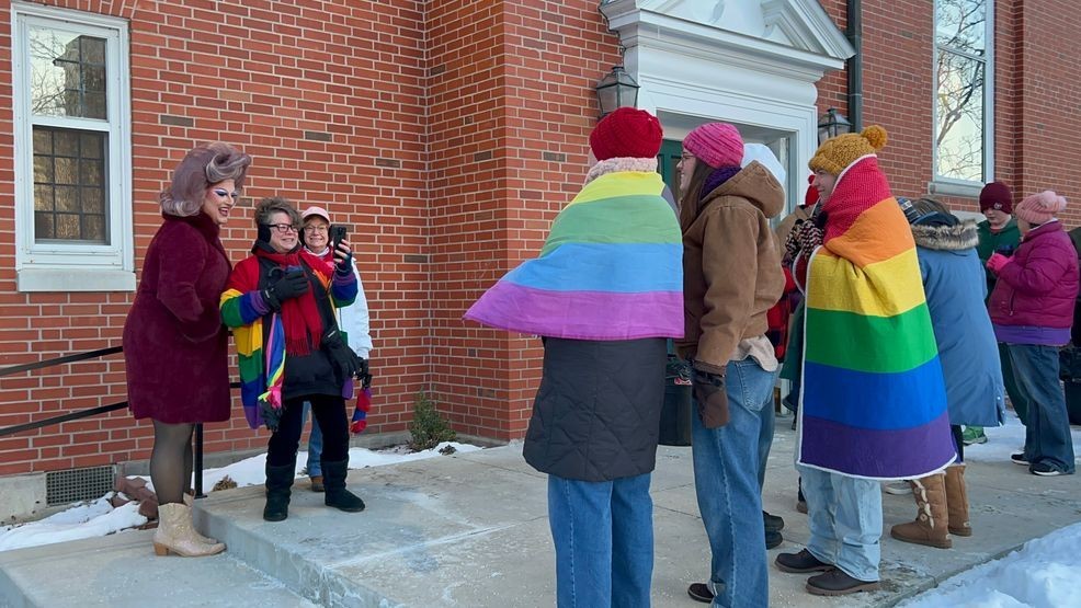 First Baptist Church in Columbia hosts Flamy Grant drag show, sets up ...