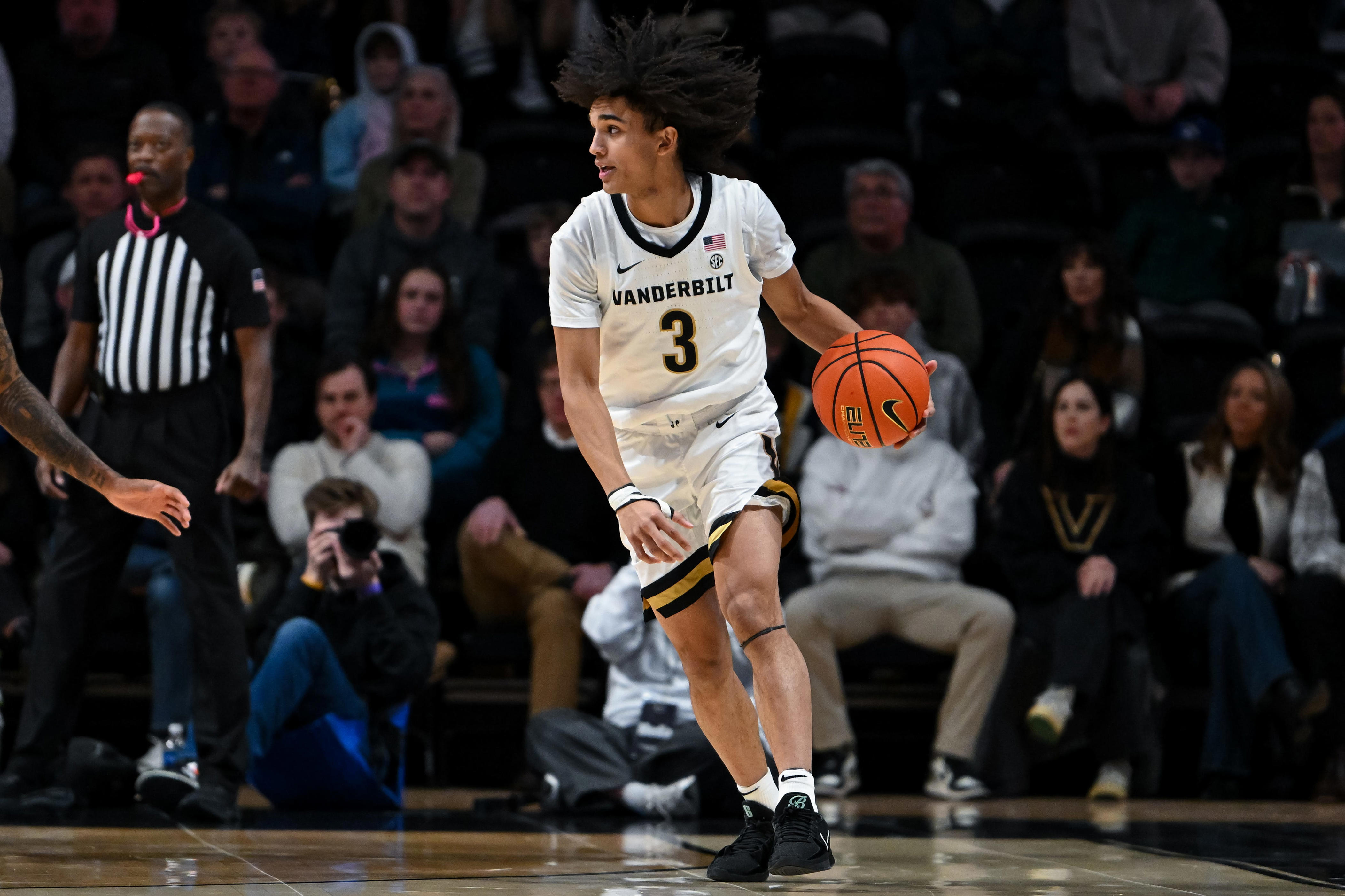 Tyler Tanner, Vanderbilt basketball hold off Ole Miss 71-68