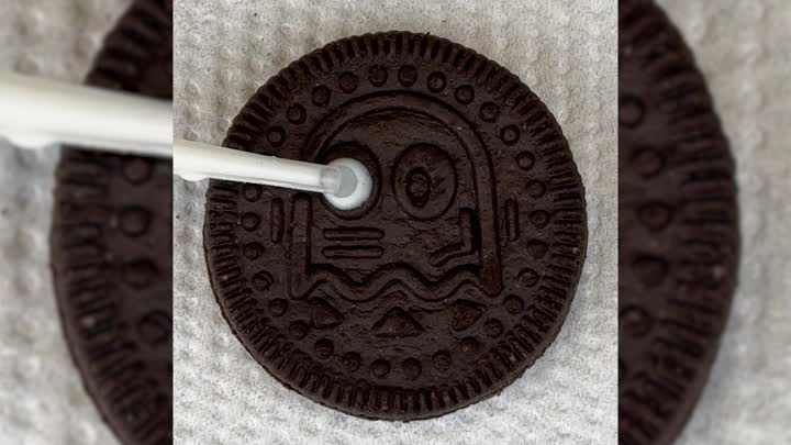 Unveiling the secret shapes of Oreos