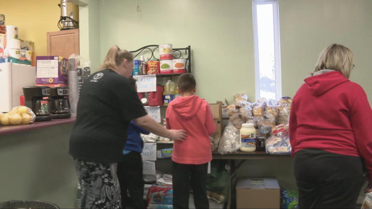 ‘Come in and have a warm place,’ local church offers shelter in extreme ...