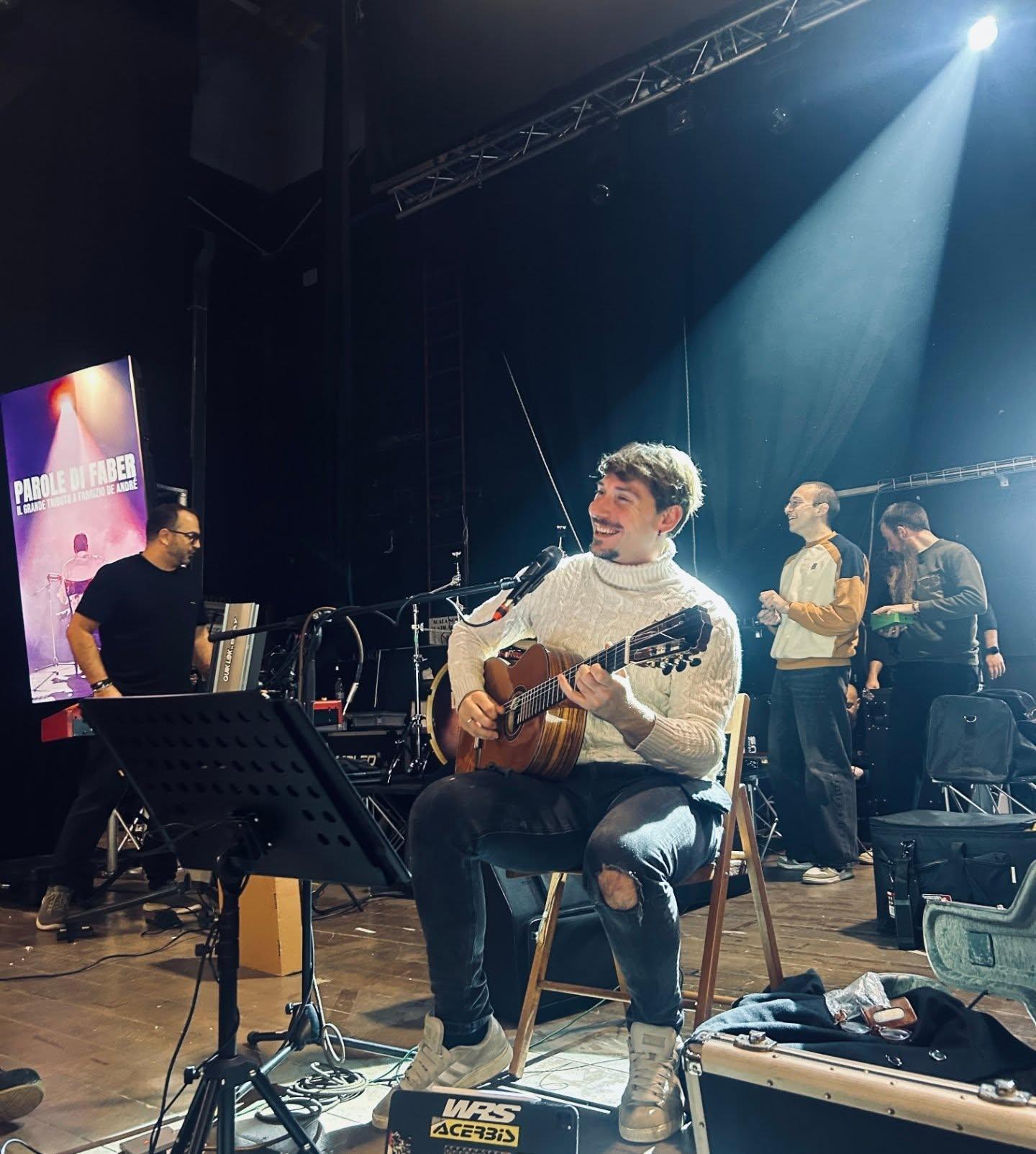 Faber, la poesia in musica. Tenda: tributo a De Andrè