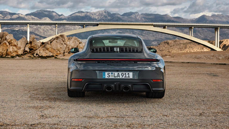 Porsche patent helps make its electric turbochargers cheaper to repair