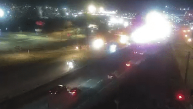 Crash on I-25 NB in Denver leads to lane closures, traffic backup ...