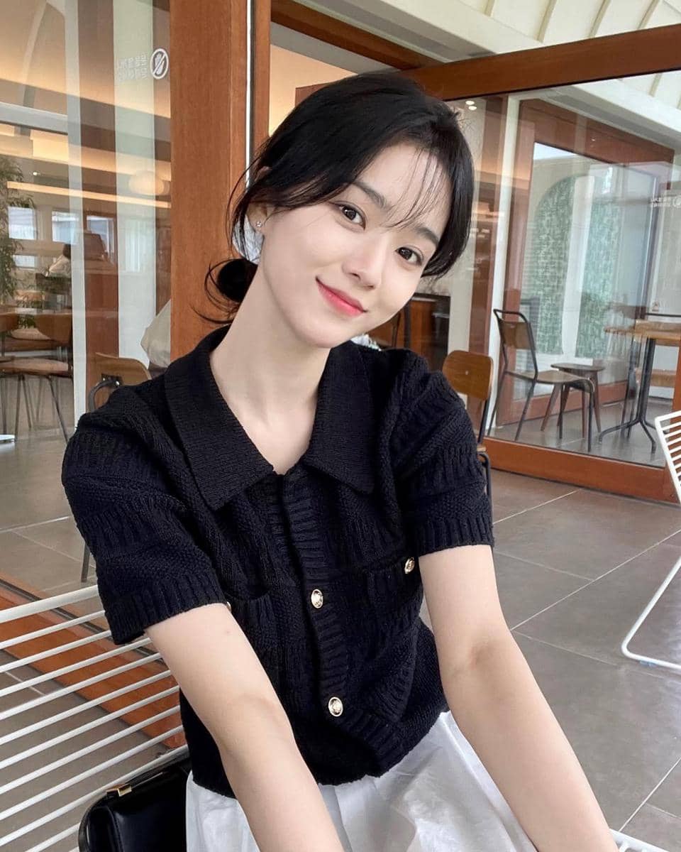 Intip gaya rambut Oh Se Young yang chic untuk berbagai acara