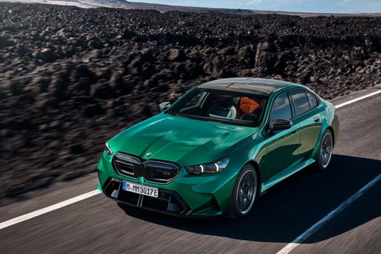 Novità BMW primavera 2026: modelli, ricarica e nuovo logo