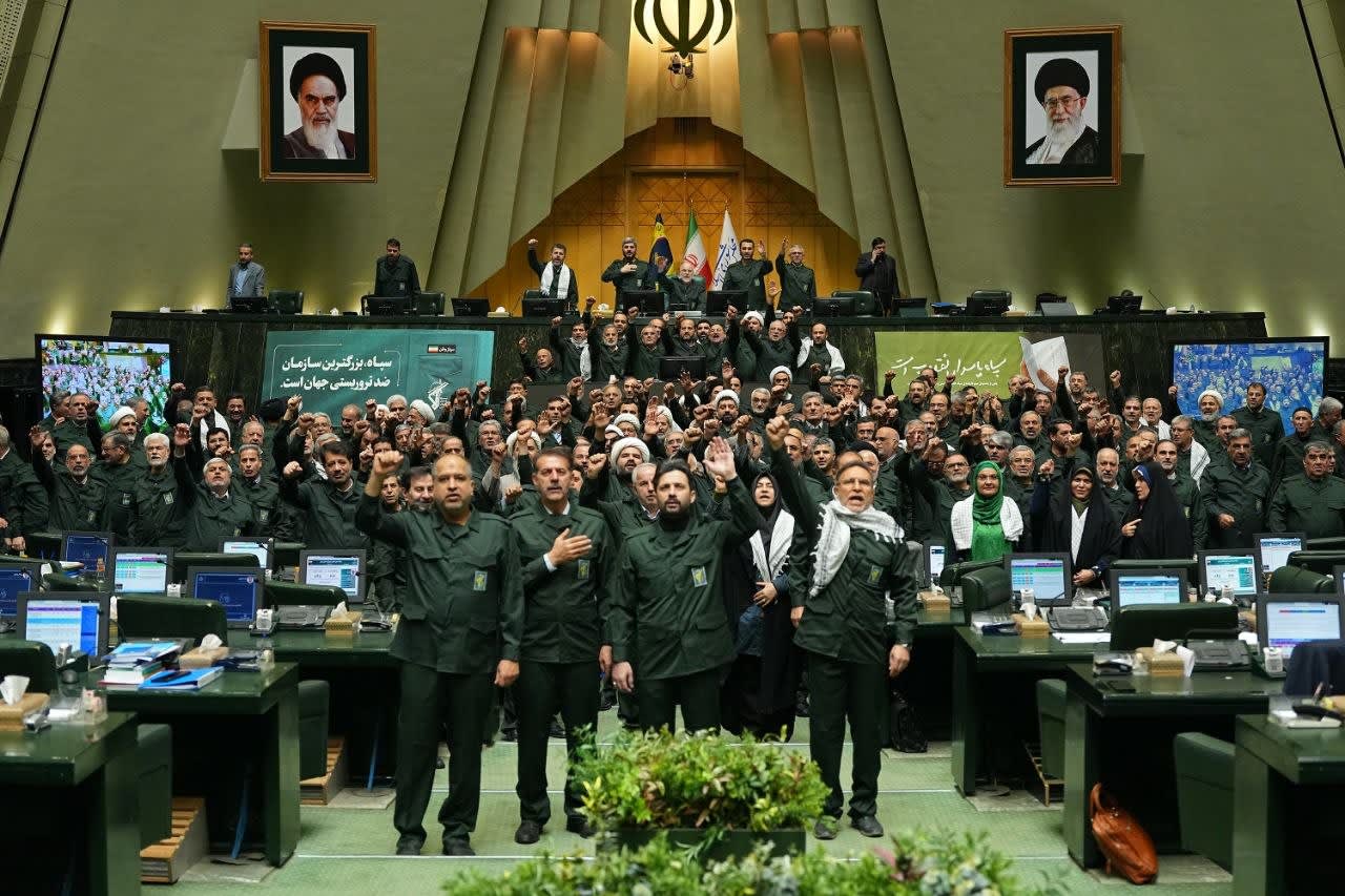 Iran MPs don IRGC uniforms, label European armies terrorist groups