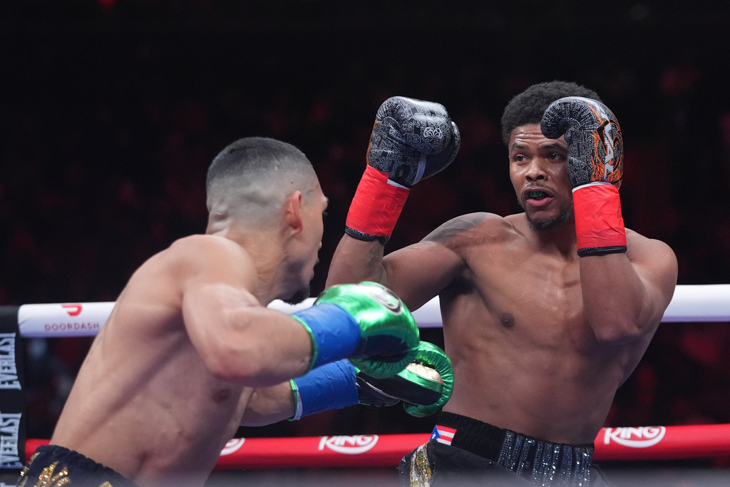 Shakur Stevenson dominates Teofimo Lopez to become a 4-division champion