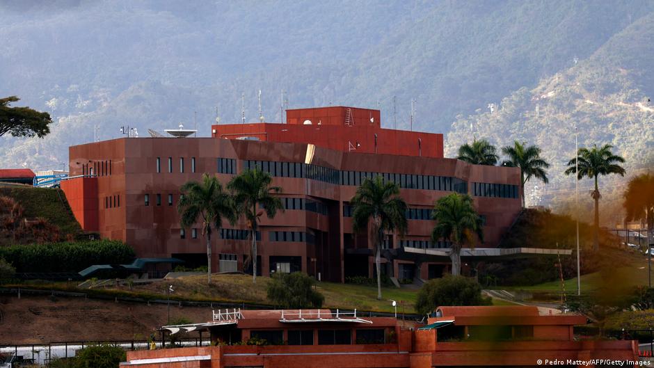 New US envoy arrives in Venezuela after Maduro's ouster