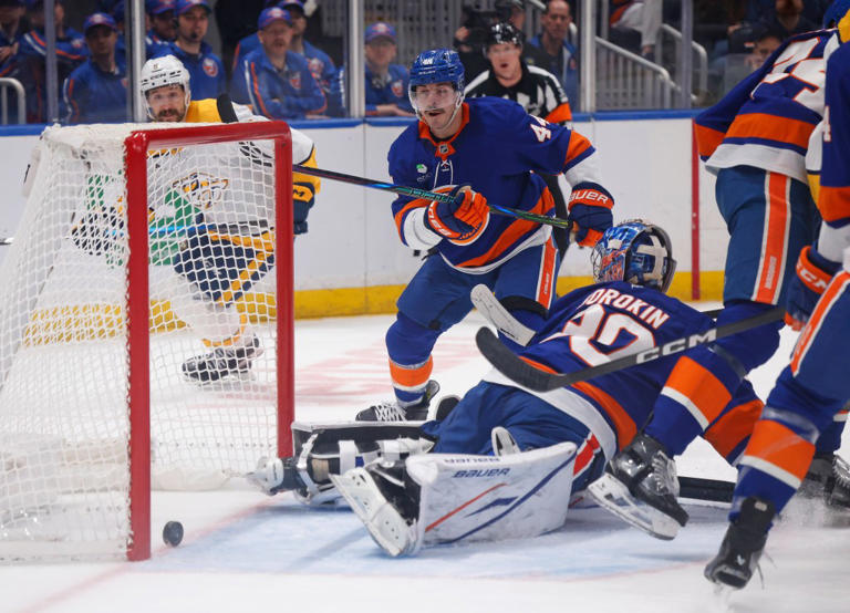 Islanders waste strong start in sloppy loss to Predators as three-game ...