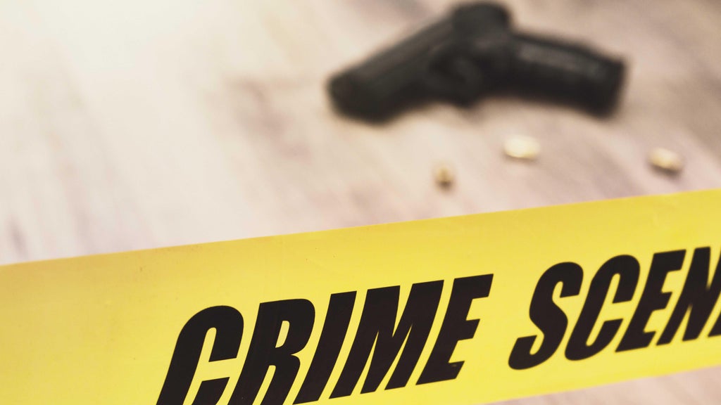 At least 8 people hurt in Chicago weekend shootings, CPD says