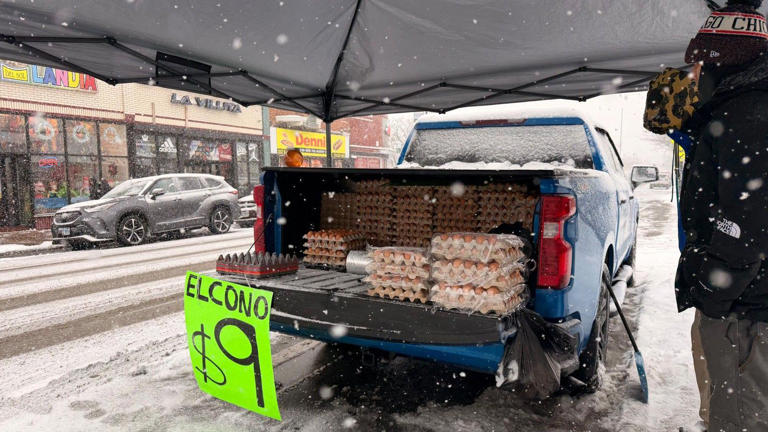 After ICE raids... a once bustling Chicago neighbourhood has changed