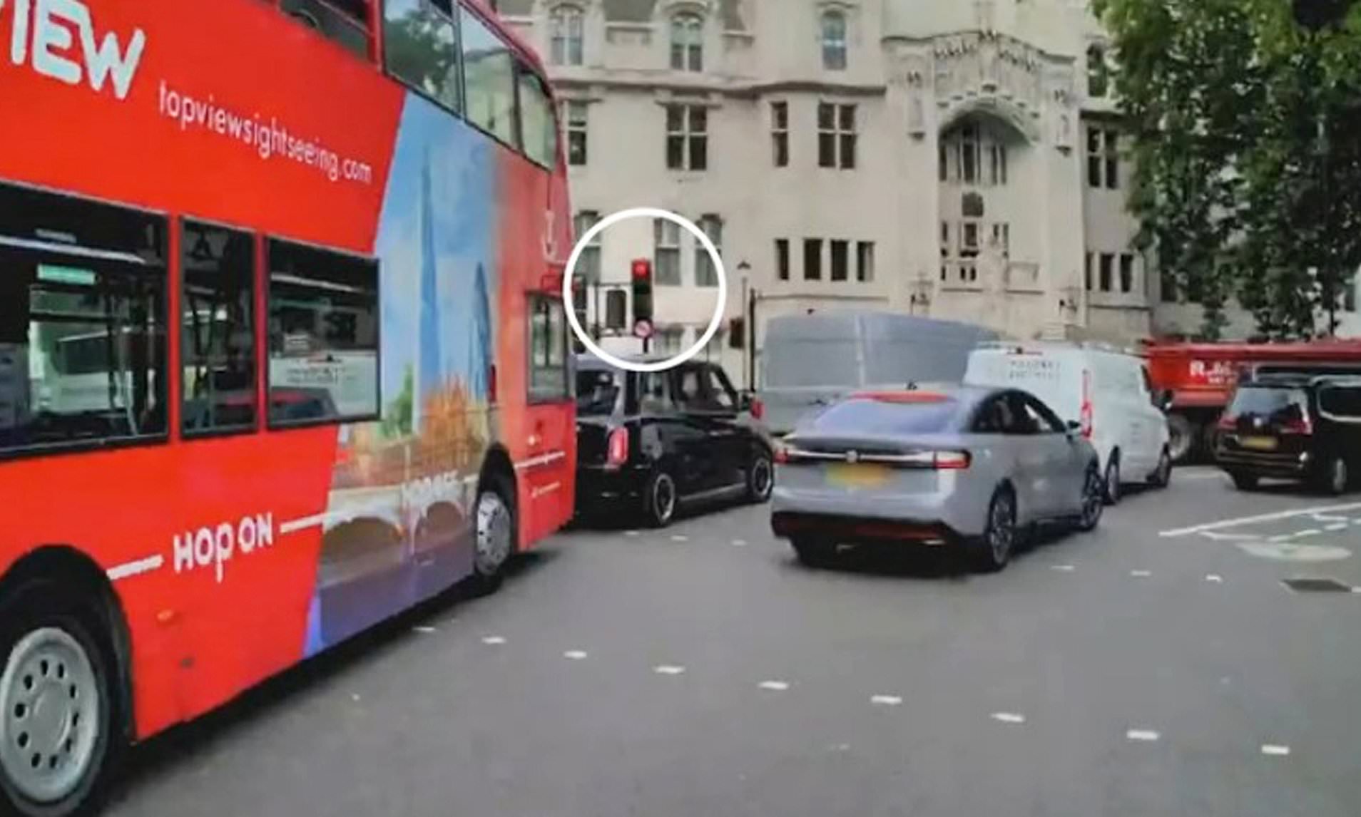 Driverless taxi that jumped red light... but did it actually do the ...