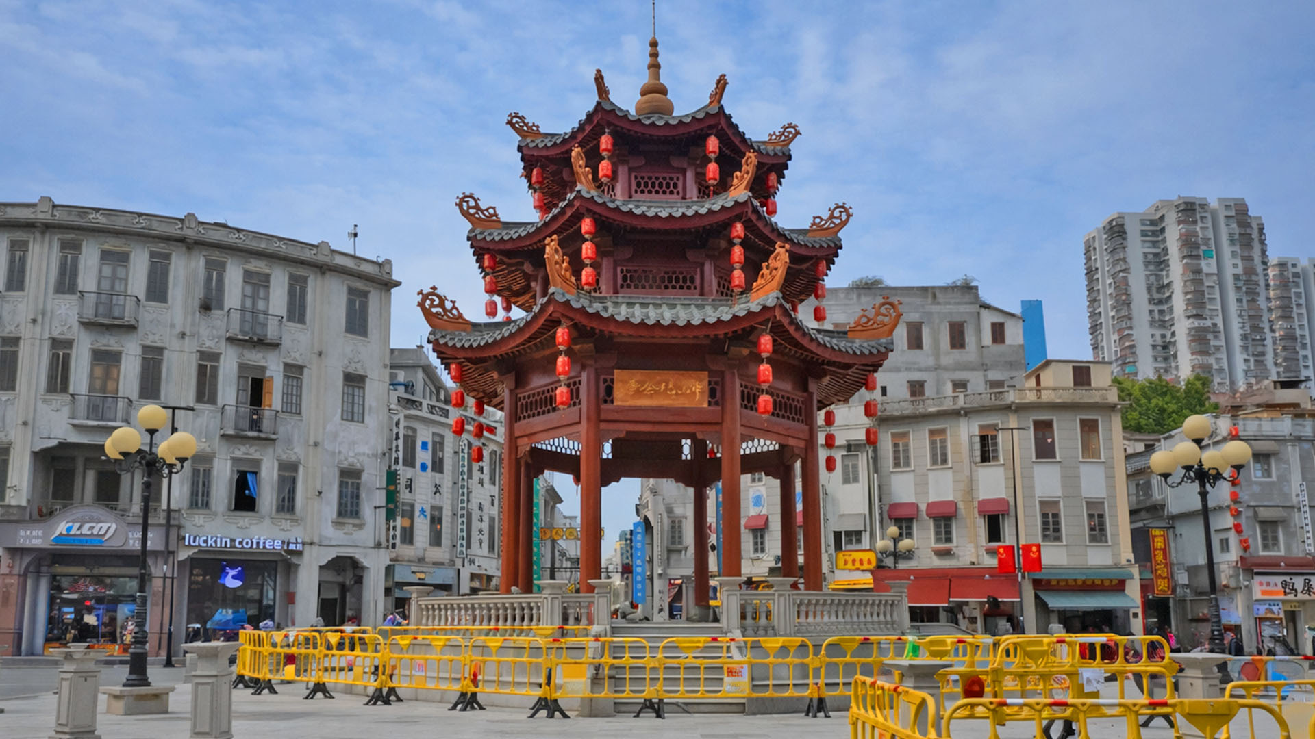 Traditional pavilion stands out in China