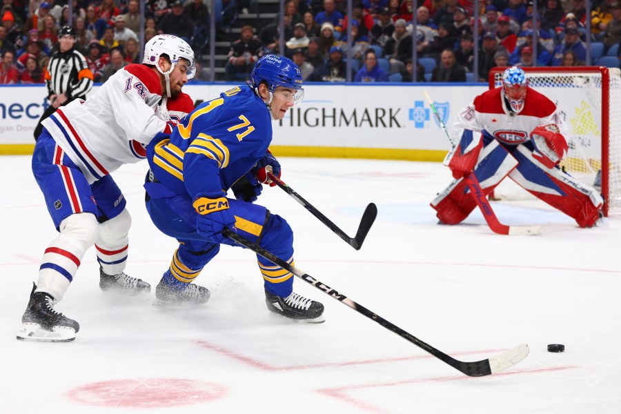 Sabres lose in 3rd period to fall out of 3rd place in division