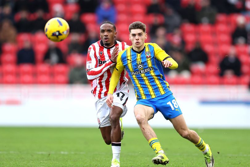Pundit tears apart Stoke City defender as Mark Robins explains lesson ...