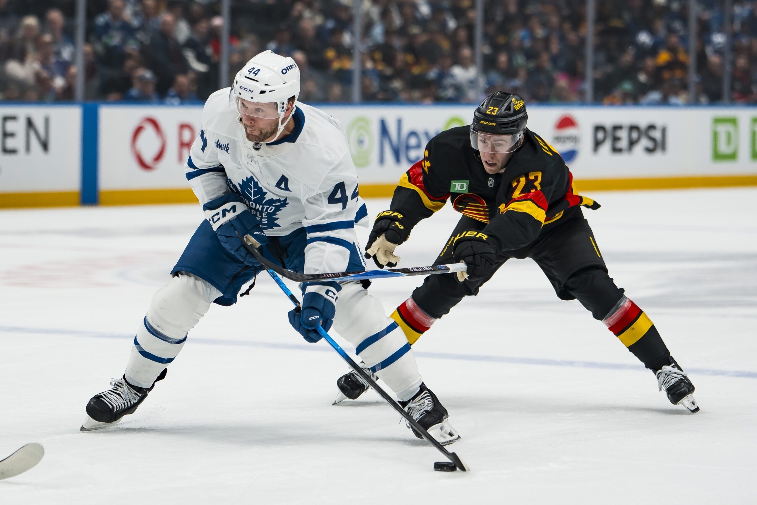 Leafs’ Morgan Rielly exits game with upper-body injury