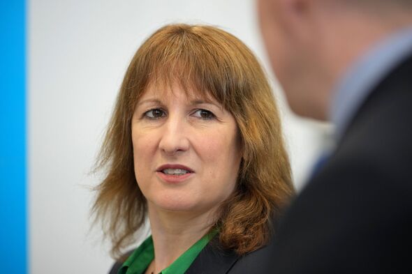 Fury as Rachel Reeves hits younger voters - Labour MPs fear Nigel ...