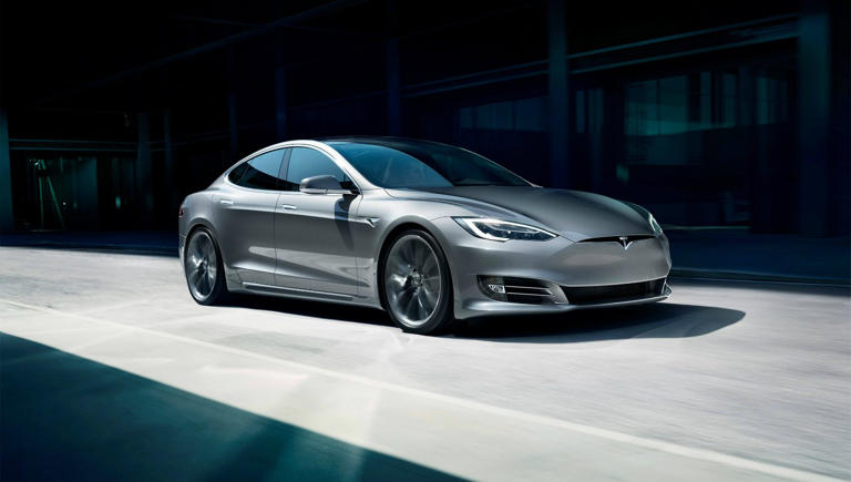 Tesla kills Models S and X in a shocking twist to make more robots
