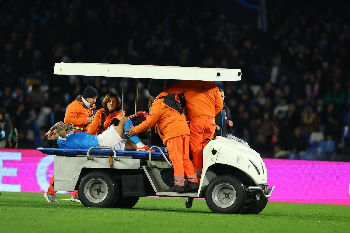 Domani Di Lorenzo andrà a Roma a Villa Stuart per un consulto, ma è già ...