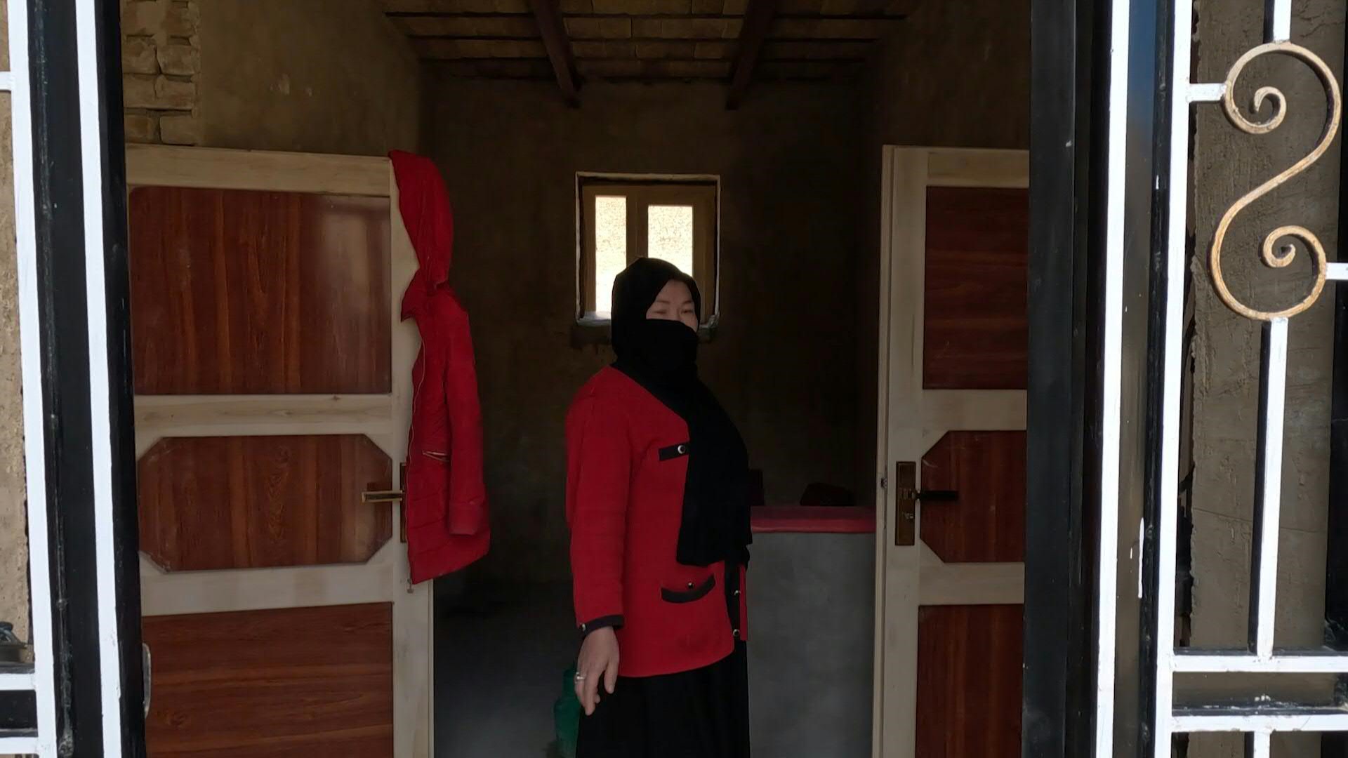 Afghan returnees in Bamiyan struggle despite new homes