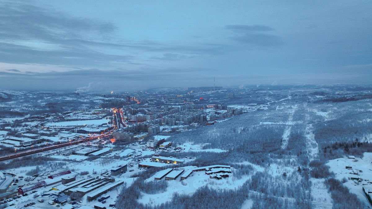 Raising 3 kids in the coldest city on Earth: "Heating costs us too much"