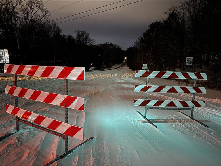 Sunday snow day in central NC: Extreme cold settles in after snow ...