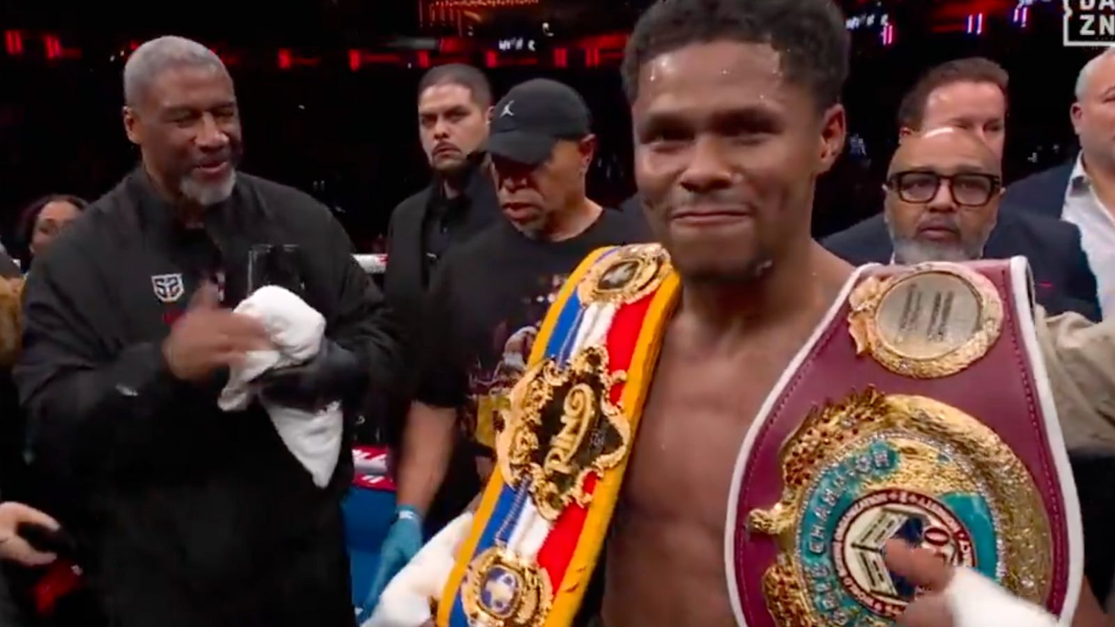 Shakur Stevenson beats Teofimo Lopez in one-sided title fight - highlights
