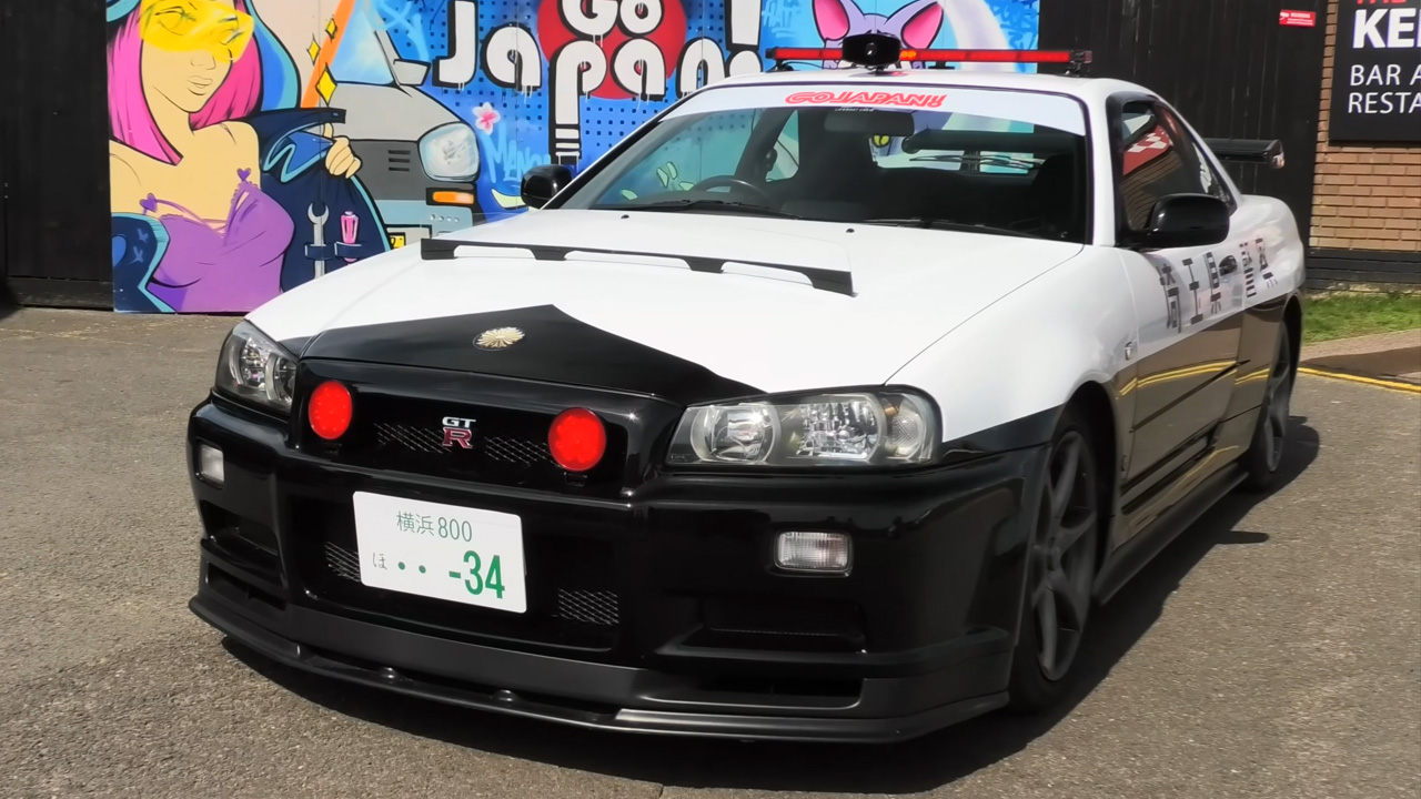 Japanese themed car meet with modified Skyline