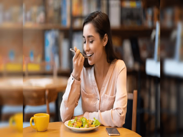 Post-delivery tips: What should a mother eat after giving birth? Know here.