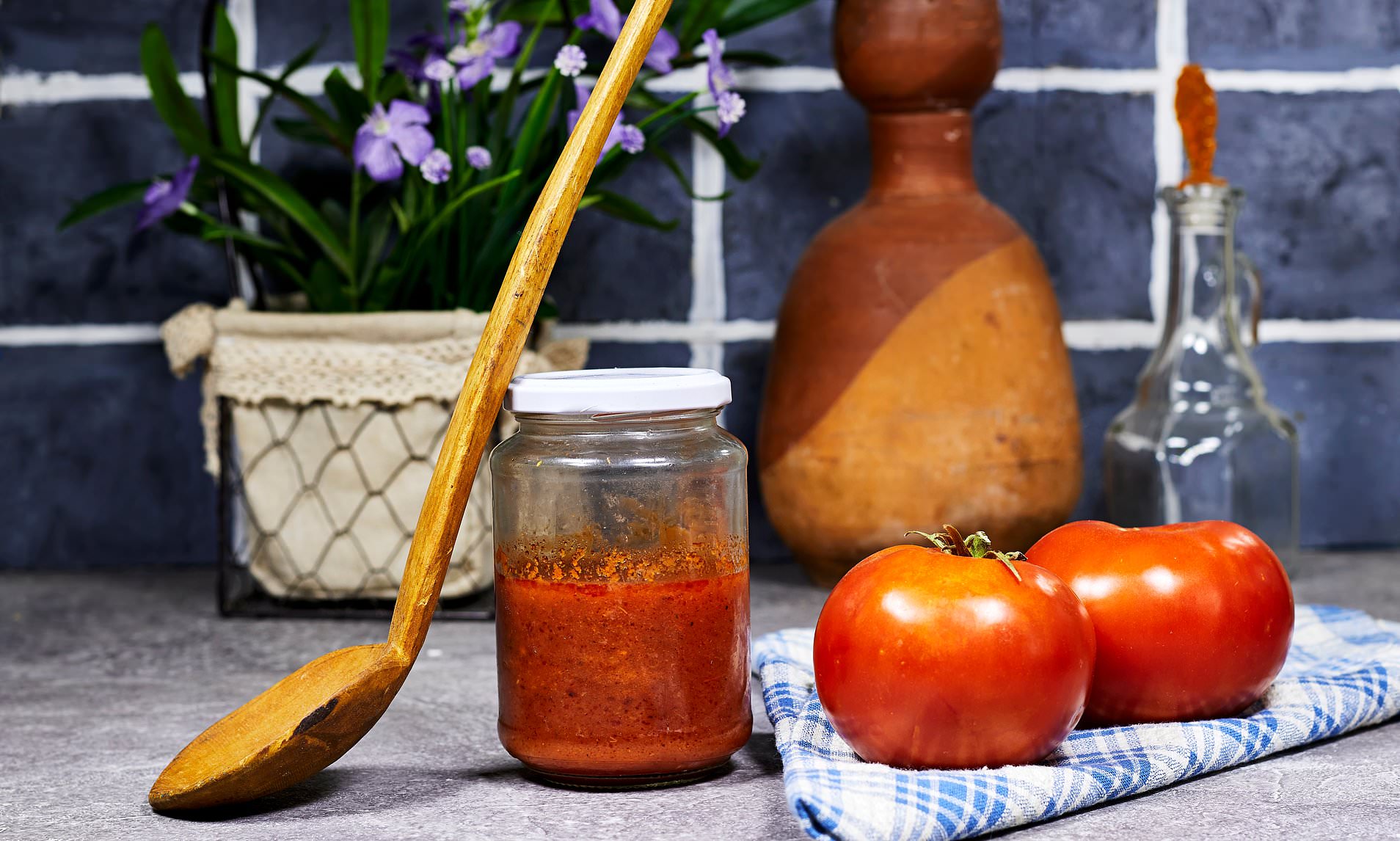 Tomatoes could be stripped from pasta sauces under Labour's sugar ...