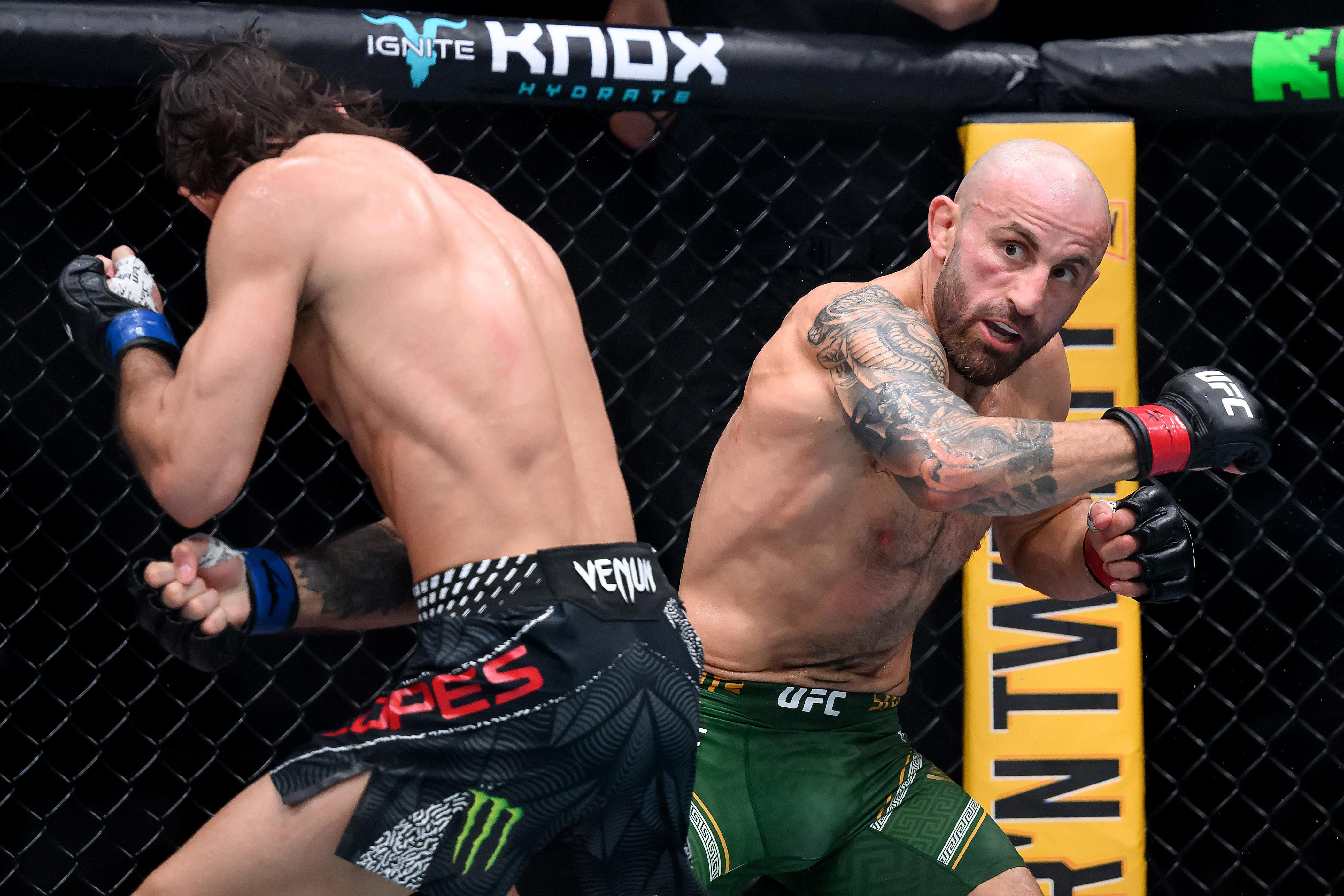 Alexander Volkanovski's coach reveals injury almost pulled him out of ...