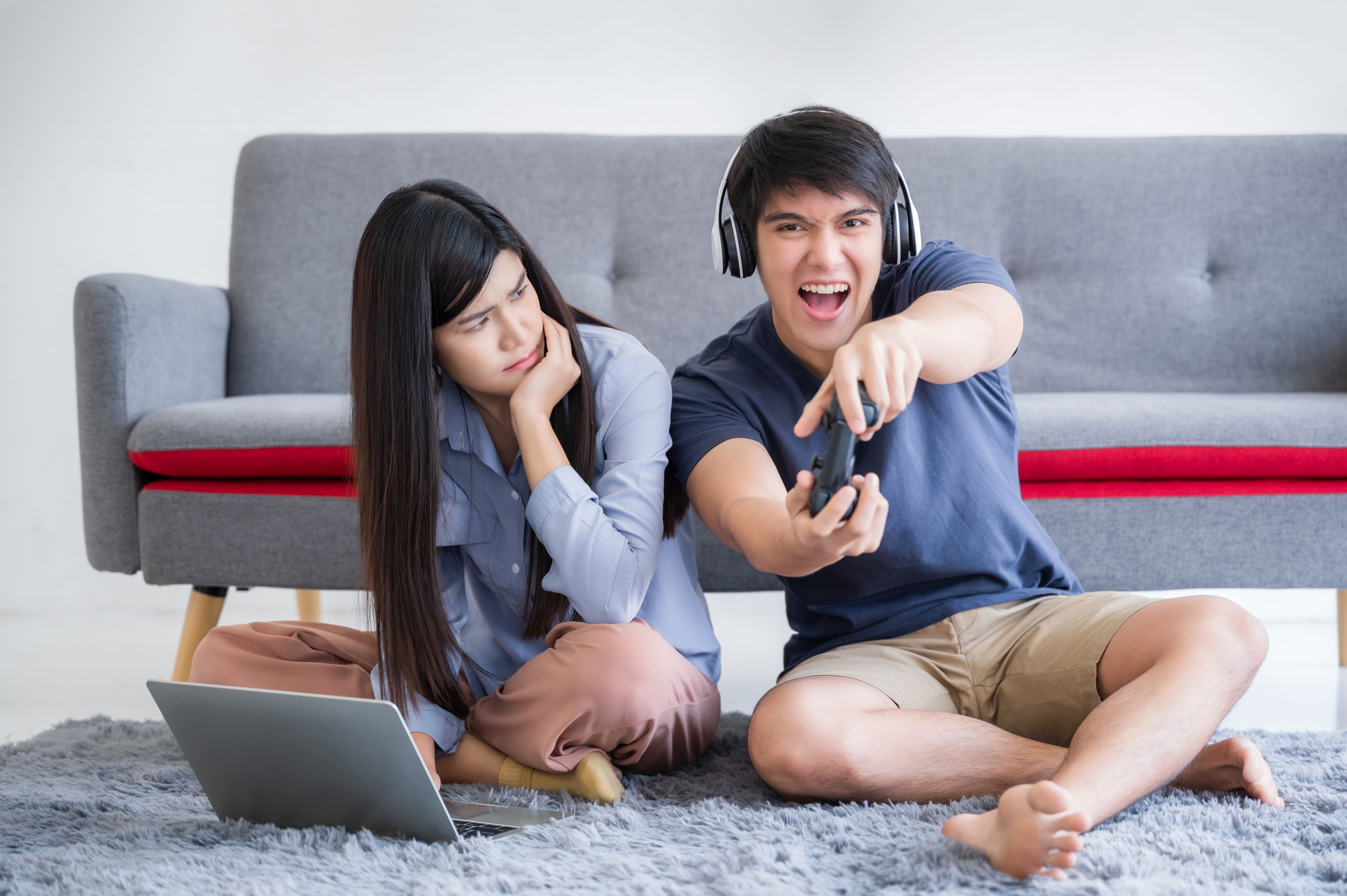 Woman excited to see BF—until she gets 'rude' message: 'Wanted to cry'