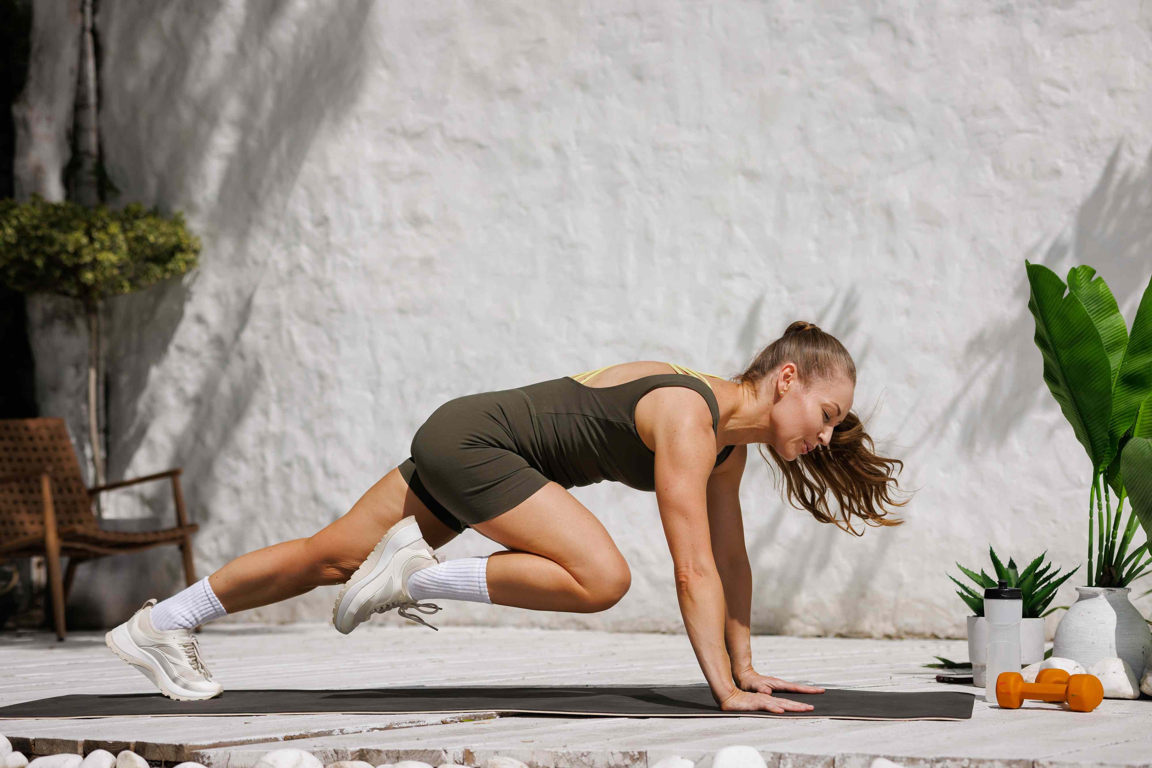 We asked a doctor which exercise is most effective for strengthening ...