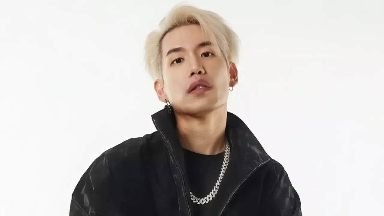 Rising singer-songwriter Iceamoureux shares what inspired his style and ...