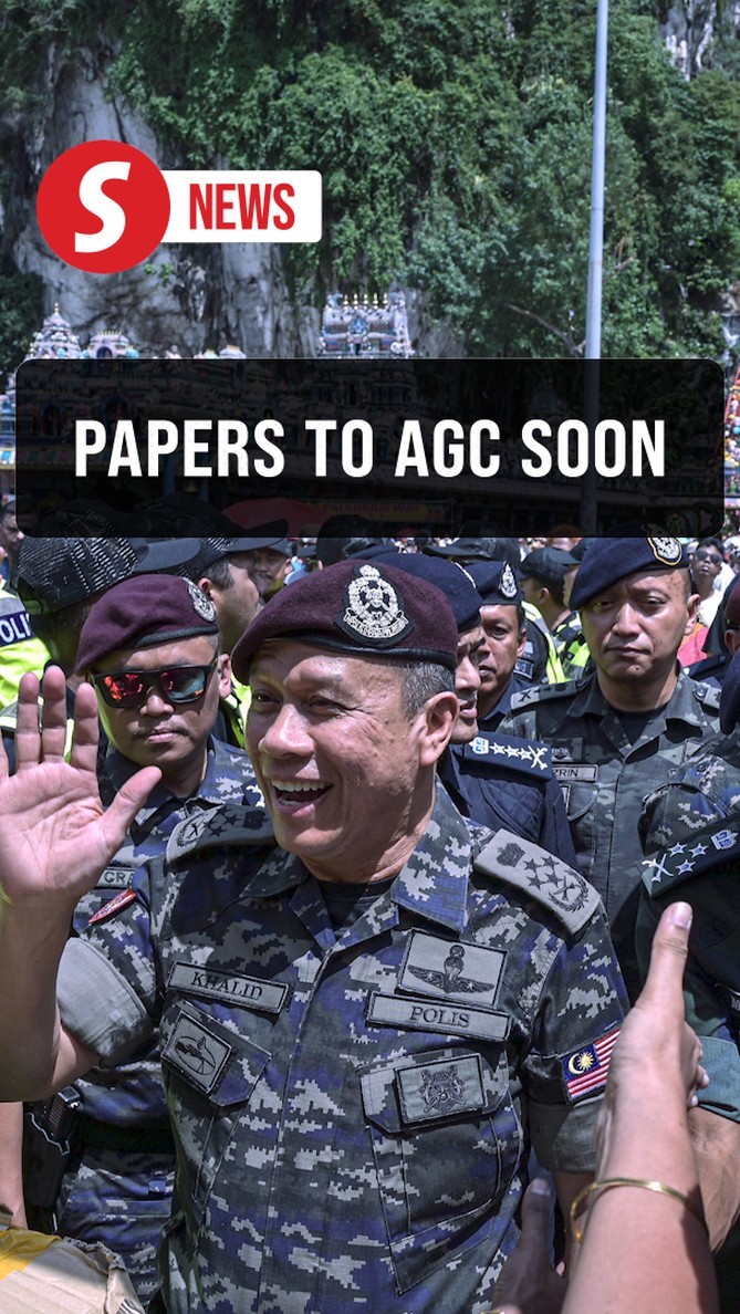 Police probe ex-journalist, Chinese daily under Sedition Act